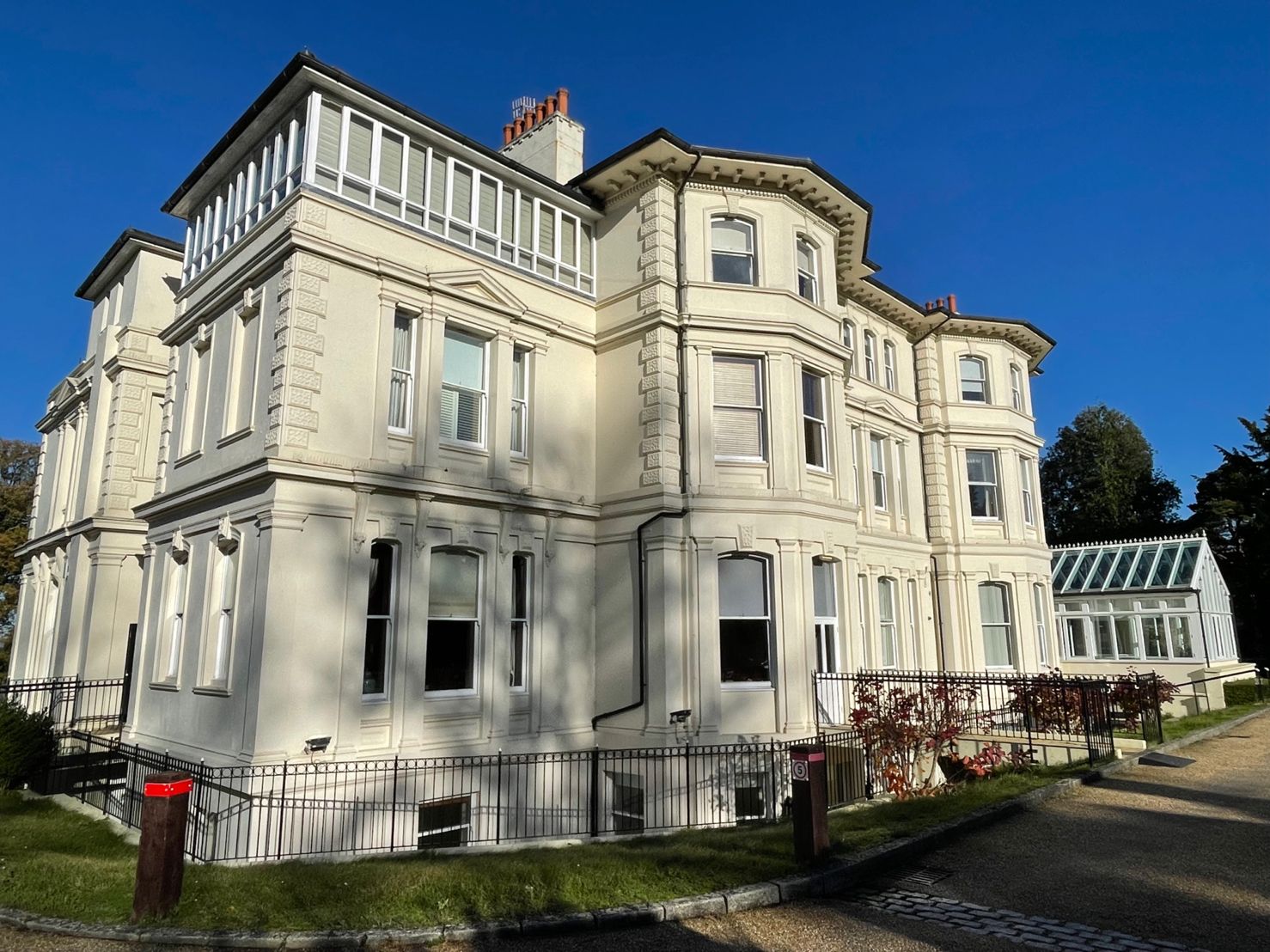 RICS Surveys - Bracketts Estate Agents in Tunbridge Wells and Tonbridge ...